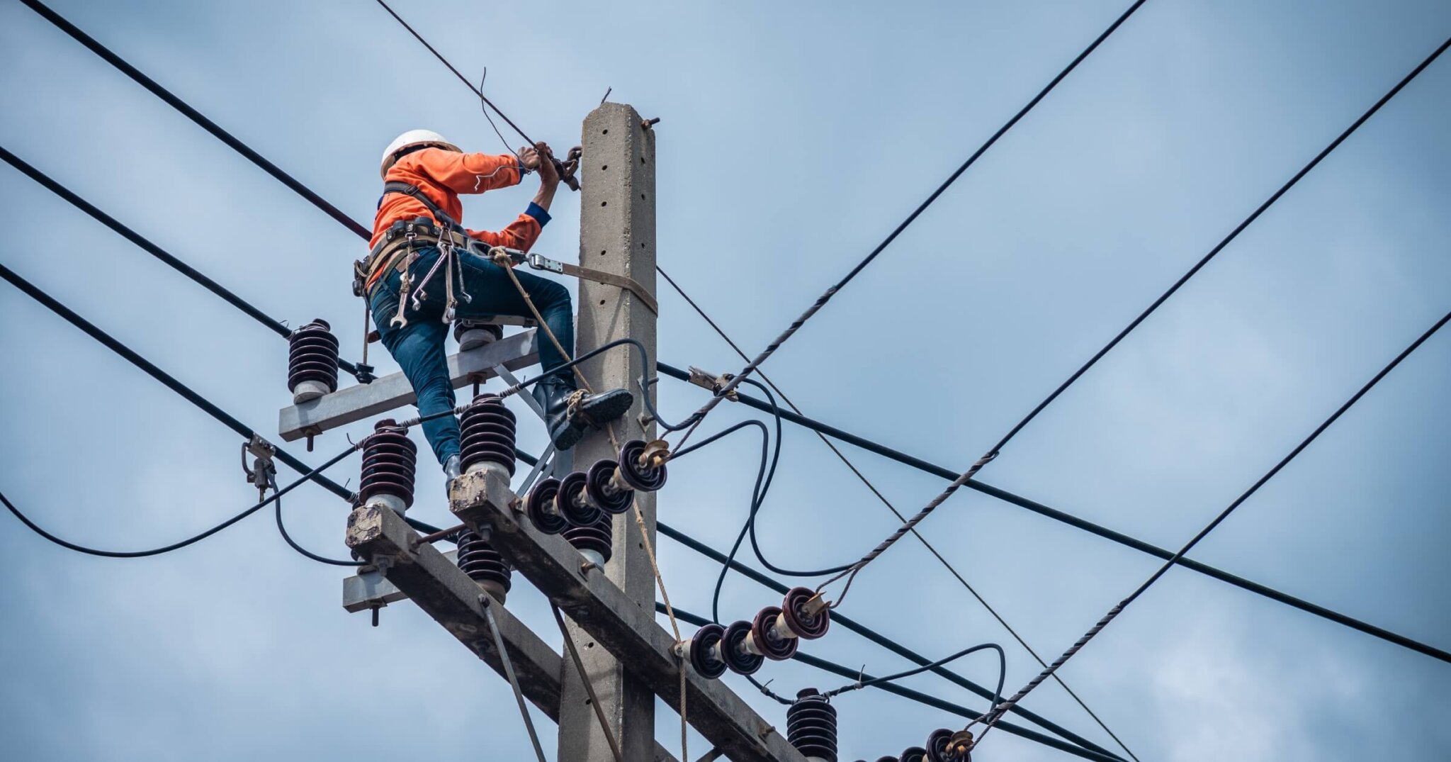 Top 9 lineman apprenticeship programs in the USA - Under the Hard Hat