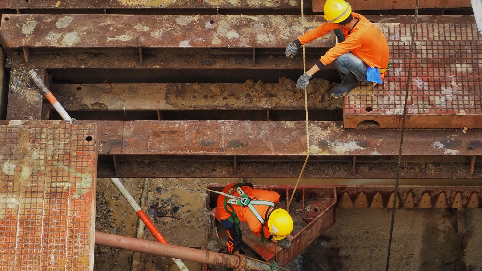 Mental health in construction: A 2025 report and summary - Under the ...